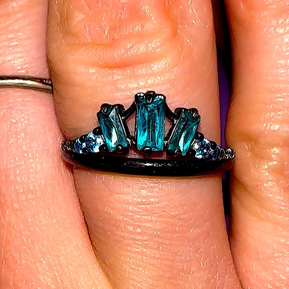 Fragrant Jewels | Jewelry | Fragrant Jewels Ice Queen Ring | Poshmark